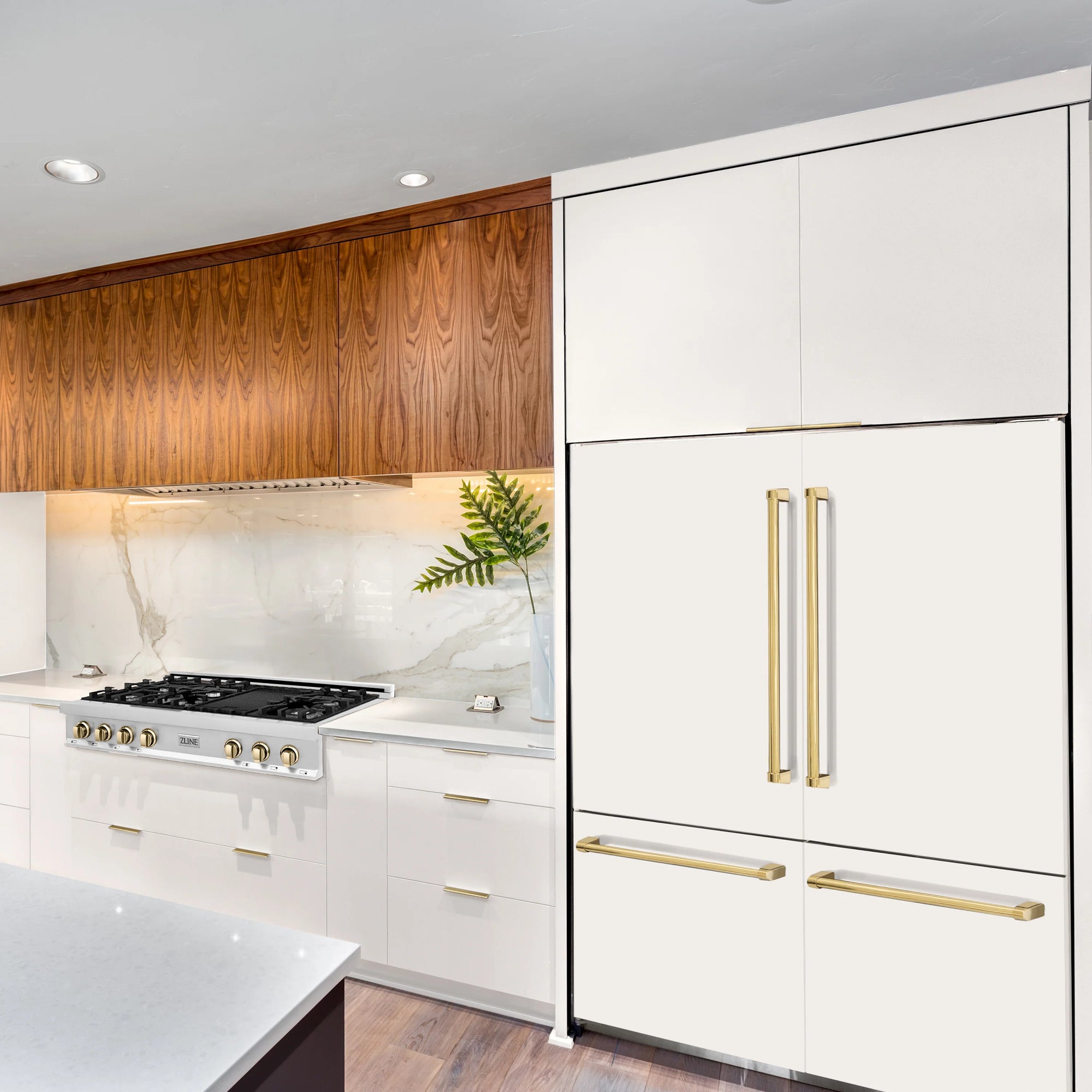 ZLINE 60 In. Built-In Refrigerator in White Matte with Gold Accents ...