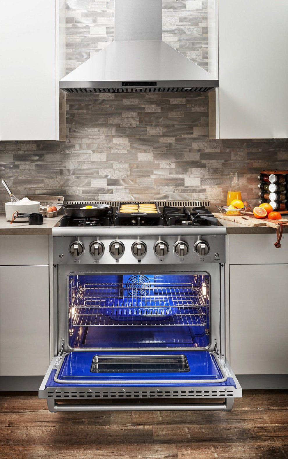 THOR Kitchen 36 in. Professional Natural Gas Range in Stainless Steel,