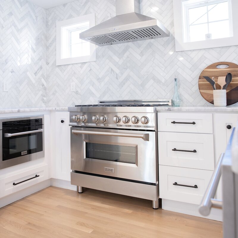 ZLINE Kitchen and Bath 36 in. Professional Gas Burner/Electric Oven St ...